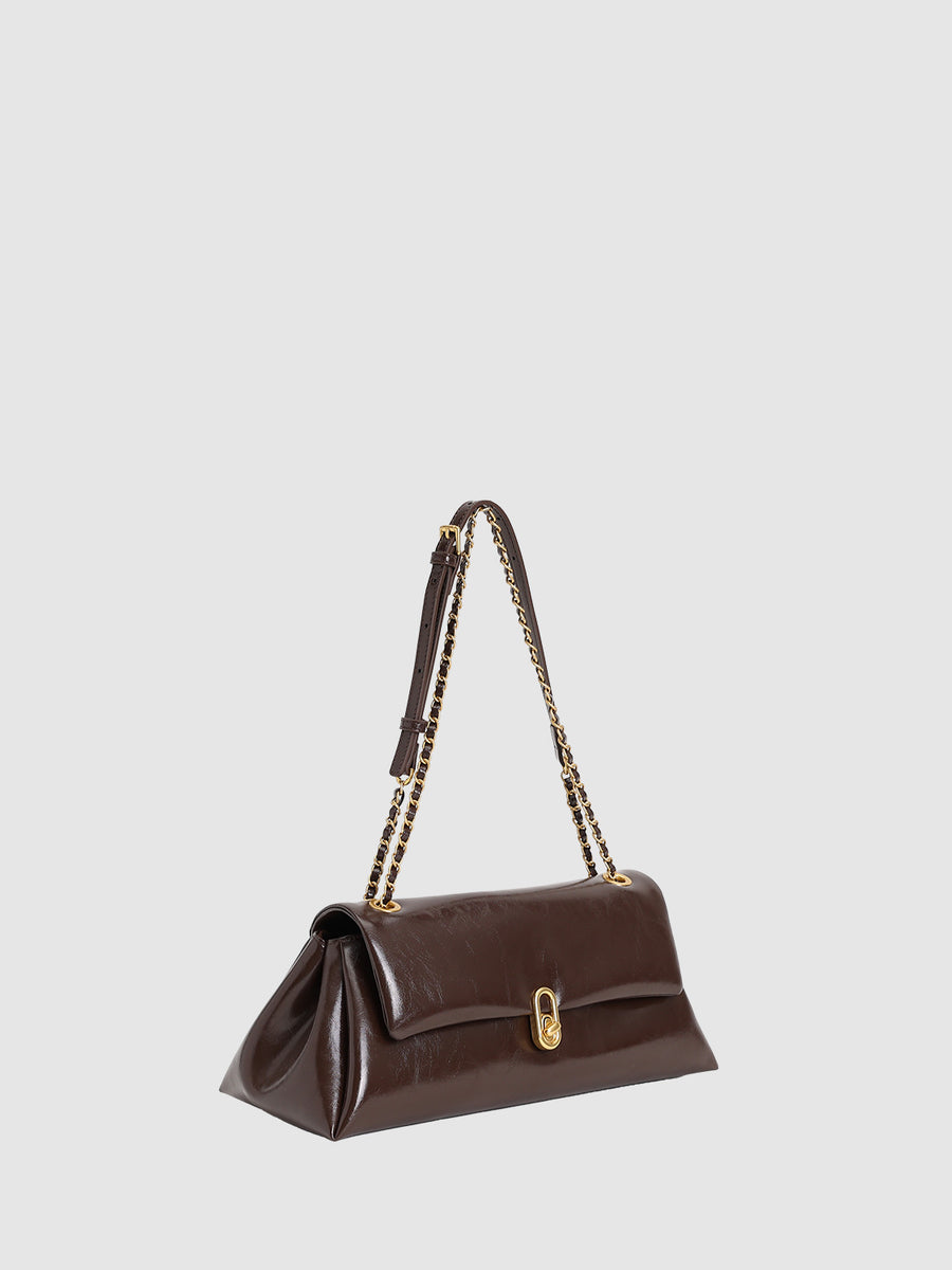 Faux Leather Chain Detail Shoulder Bags – URBAN REVIVO Thailand