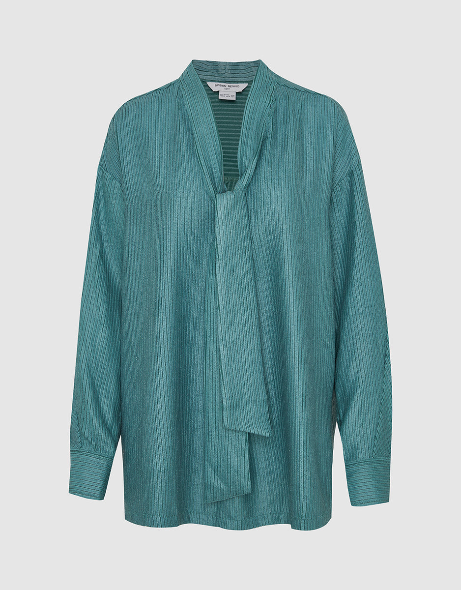 Keyhole Neck Oversized Blouse – URBAN REVIVO Thailand